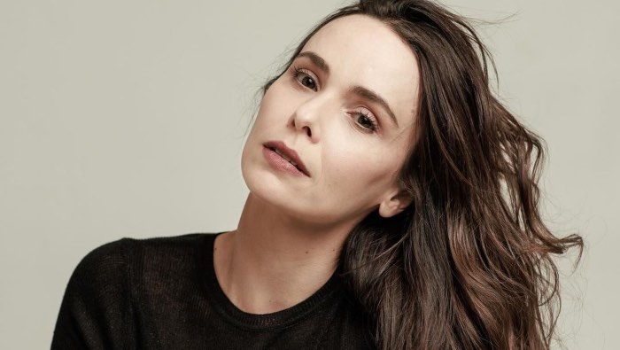 Perseguição Lésbica Débora Falabella é Alvo De Stalker Há 10 Anos